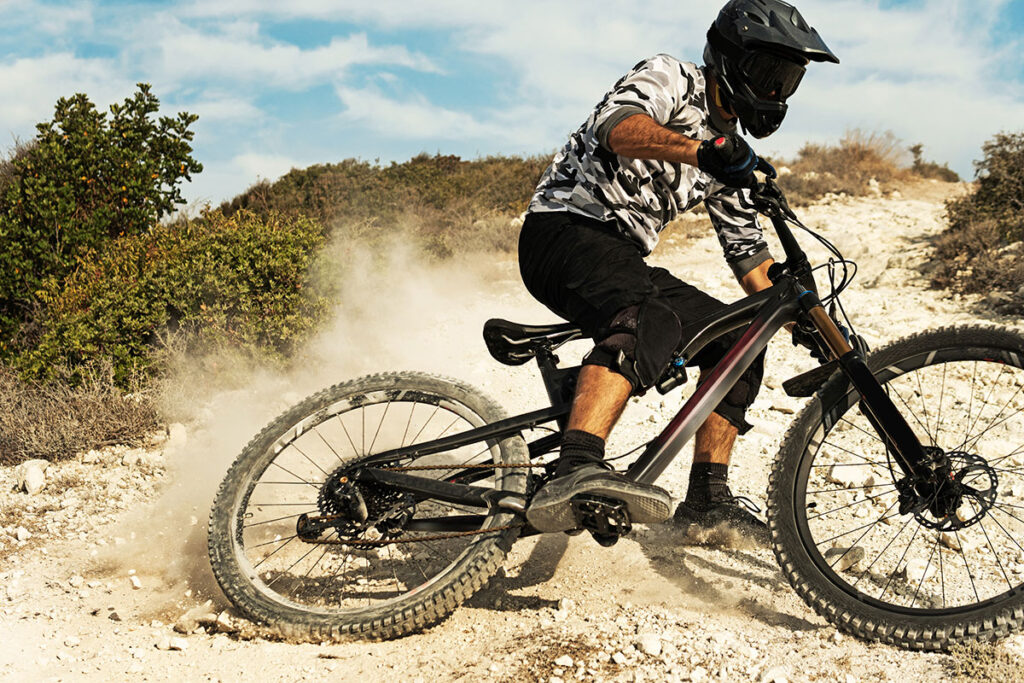 How Fast Do Professional Mountain Bikers Rip Down Hills? - Cycle Baron